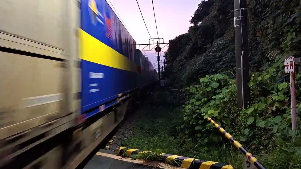 1050レ 福岡タ～東京タ EF210－5 - YouTube