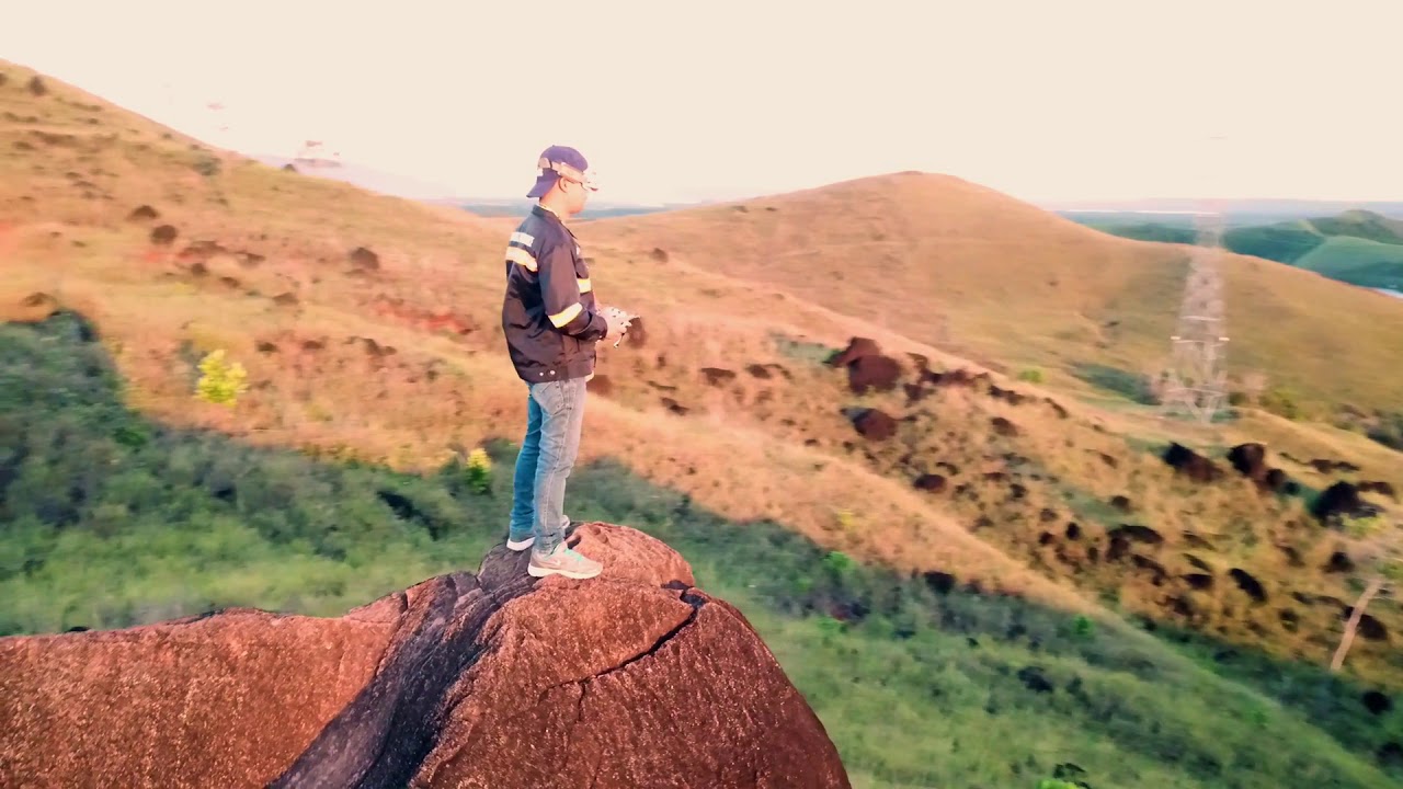 Bukit Tawang Doyo Lama Sentani - YouTube