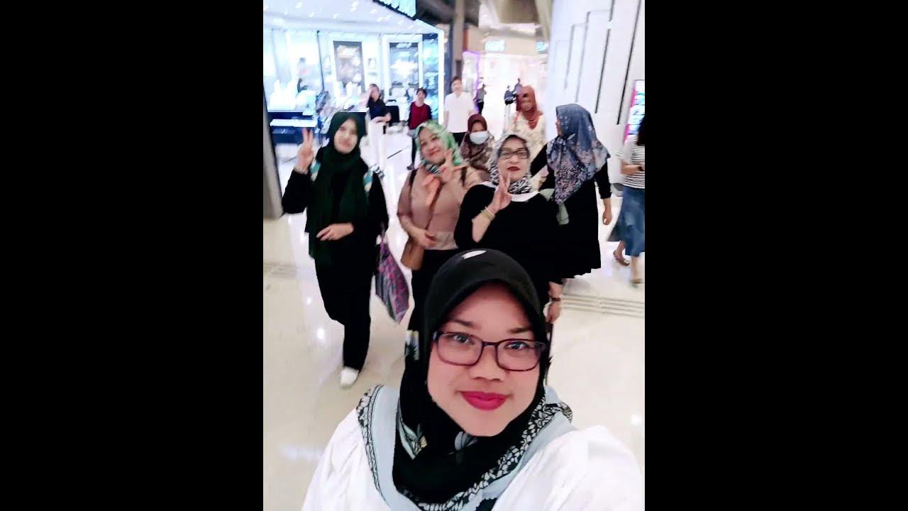 Bahagia itu sedethana bersama PMI HK - YouTube