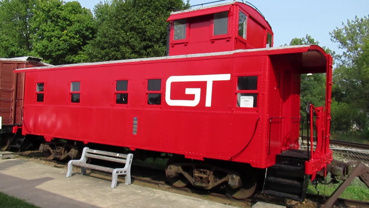 Grand Trunk Western caboose has a new coat of paint - YouTube