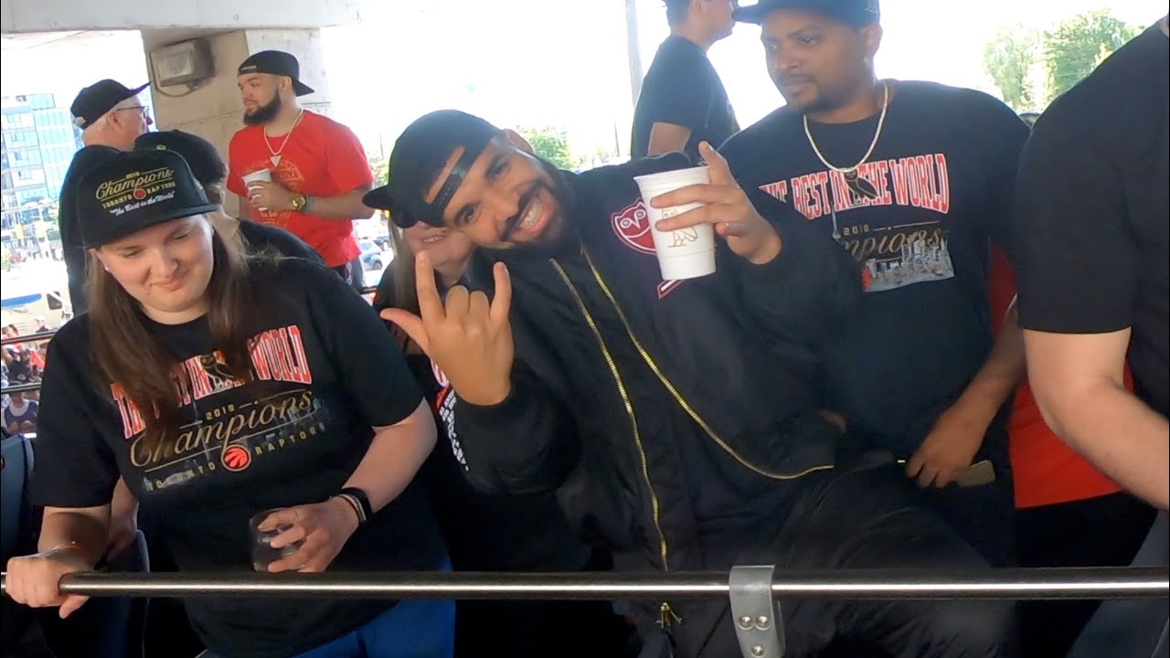 Toronto Raptors 2019 NBA Championship Parade Flyover [4K aerial close ...