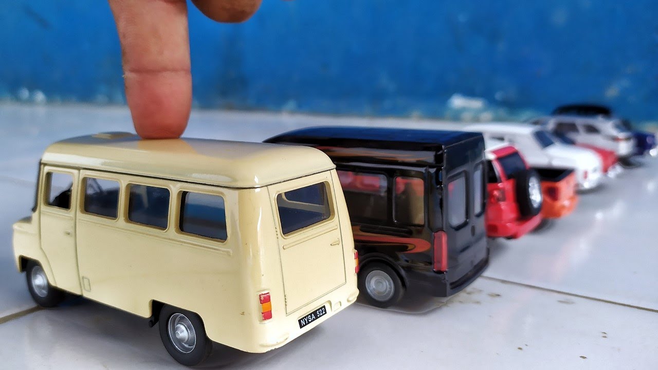 Diecast Model Cars Push by Finger (car plays on the floor) - YouTube