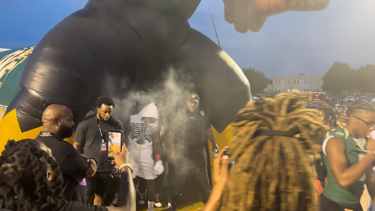 Alex Holley and Montana 700 Walkout Before Holley's Homecoming Fight ...