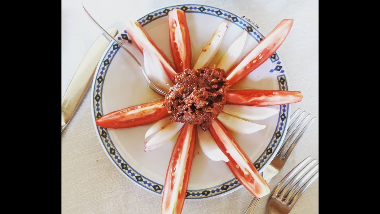 Sardella, il caviale calabrese - YouTube