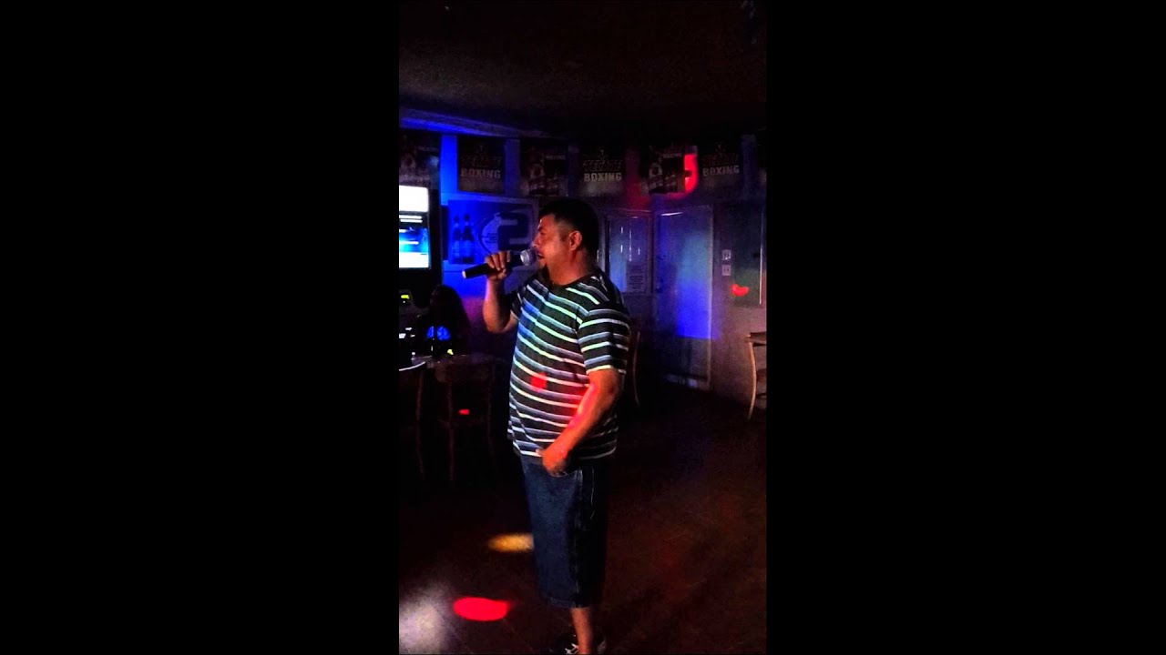 Armando balderas Amarillo by morning - YouTube