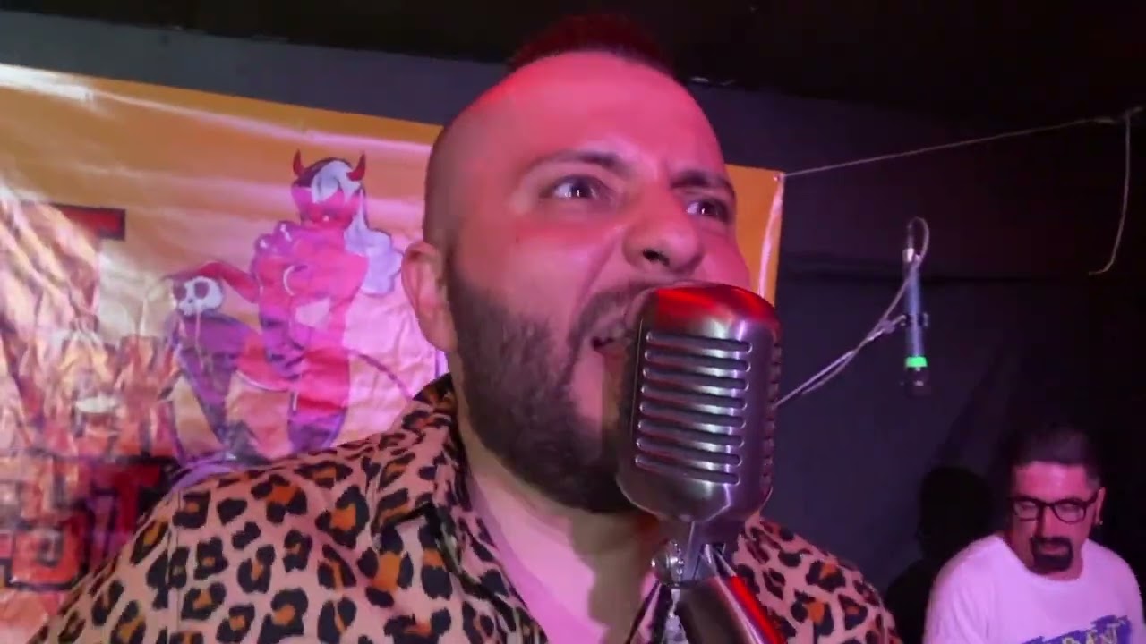 Salidos De La Cripta - Mala Compañía en vivo Hot Rock Fest 8 - YouTube