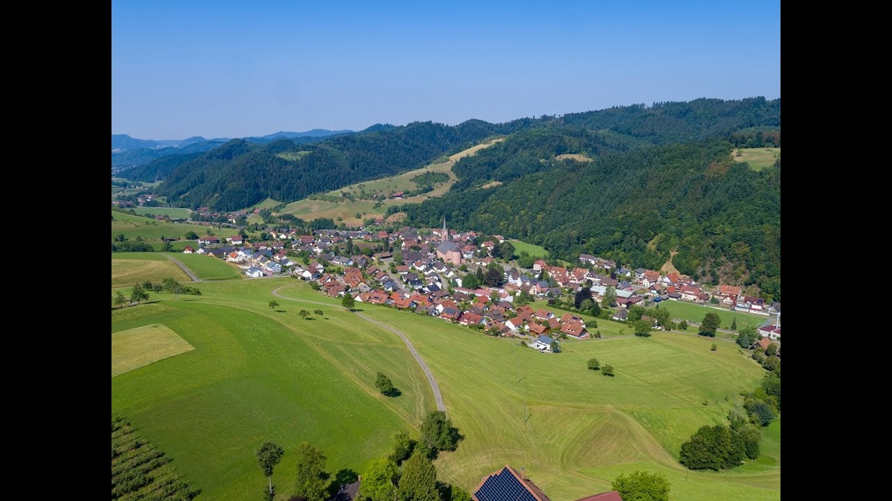 Oberharmersbach im Schwarzwald von oben - YouTube