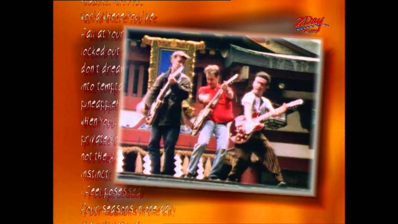 CROWDED HOUSE - RECURRING DREAM CHOOSE 30 - YouTube