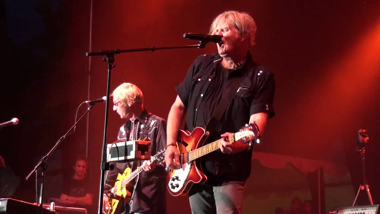 TOM COCHRANE - RED RIDER - THE UNTOUCHABLE ONE - PNE - 2009 - YouTube