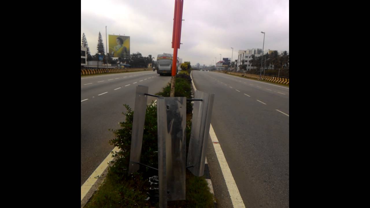 highway wind turbine street light power generation by vehicle movement ...