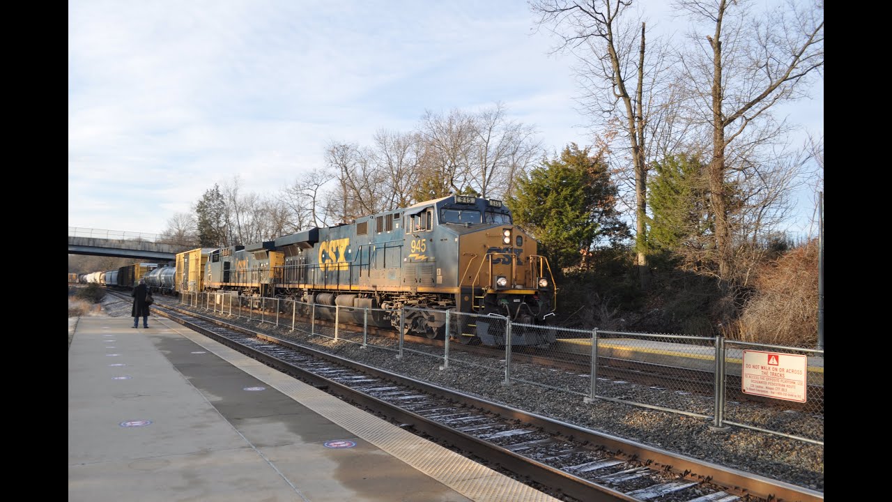 Frosty and Cold Morning Train Watching at the Woodbridge Station, 1-14 ...