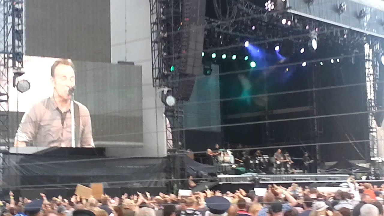Wrecking Ball - Bruce Springsteen, Kilkenny (Nowlan Park) - YouTube