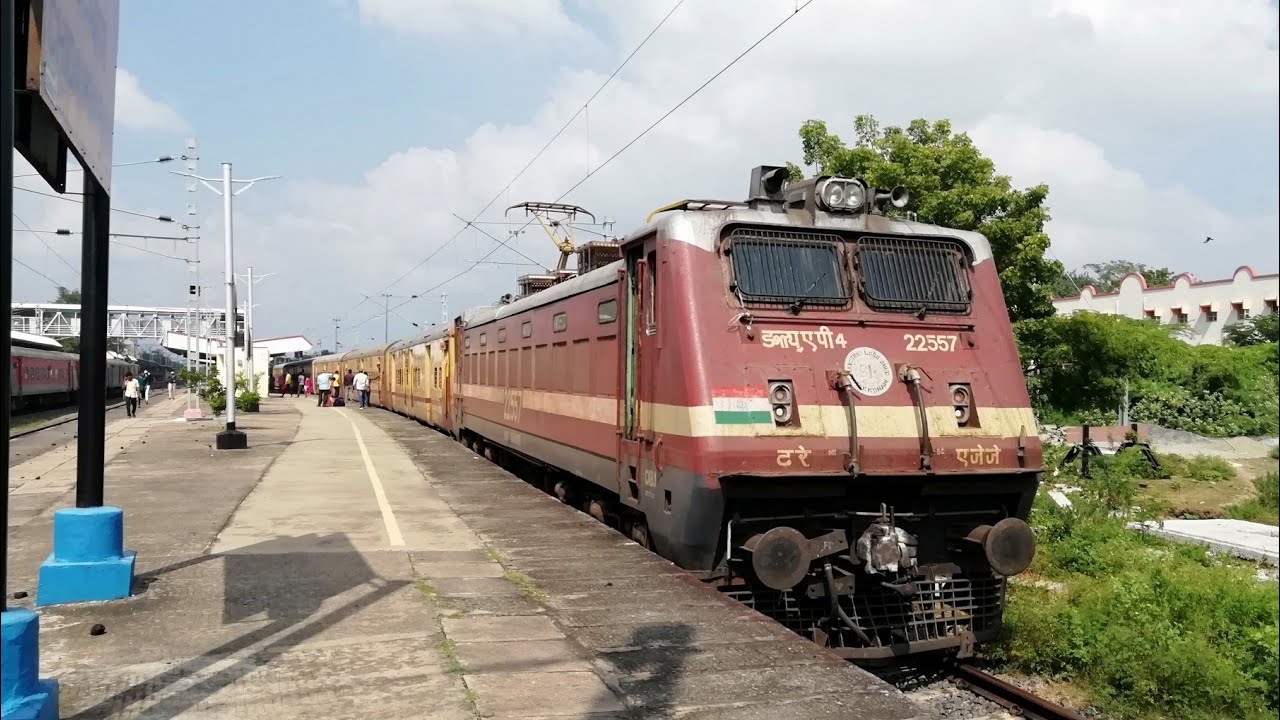 16127 GURUVAYUR EXPRESS Route Diversion Via Mainline Departure at ...
