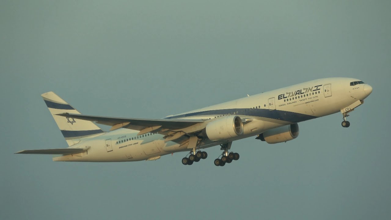 15 MIN of SUPER COOL 4K Plane spotting | B777 B757 A321neo | Larnaca ...