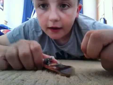 How to take a tech deck apart - YouTube