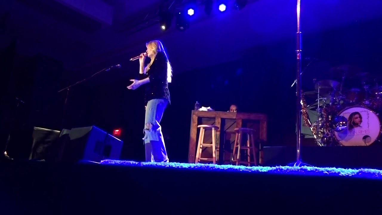 You & Me & Christmas LeAnn Rimes - YouTube