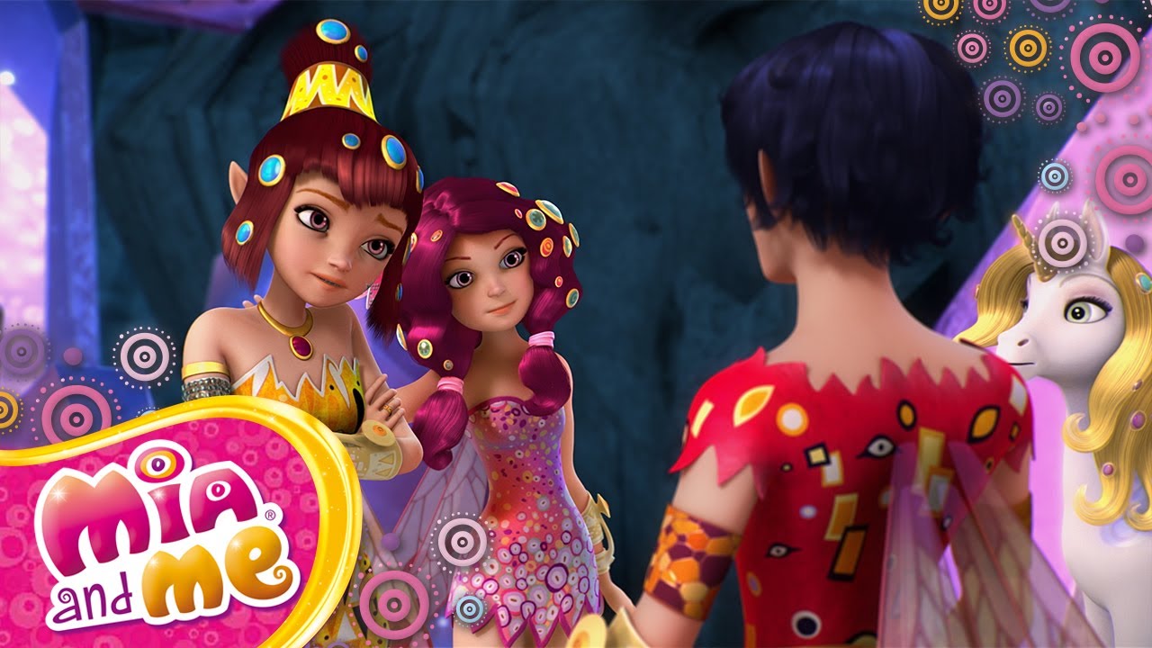 🦄🥰 Surprise present - part 2 - Mia and me - Season 2 🦄🌸 - YouTube