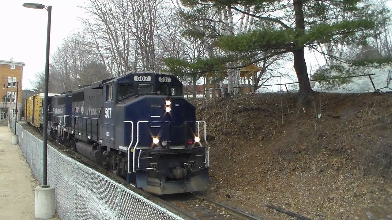 MEC 507 leads RUPO through Livermore Falls, ME - YouTube