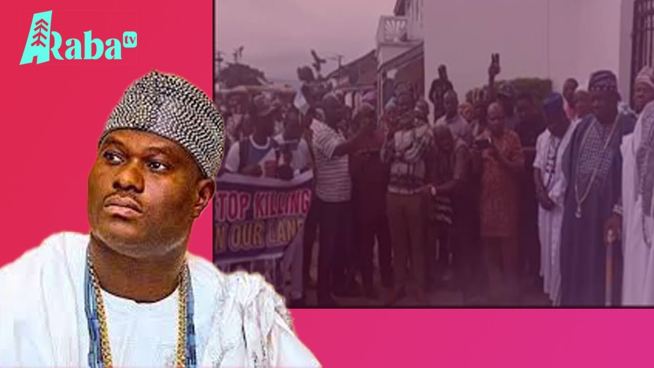 Yoruba Nation Agitators Storms Ooni Of Ife Palace Today - YouTube