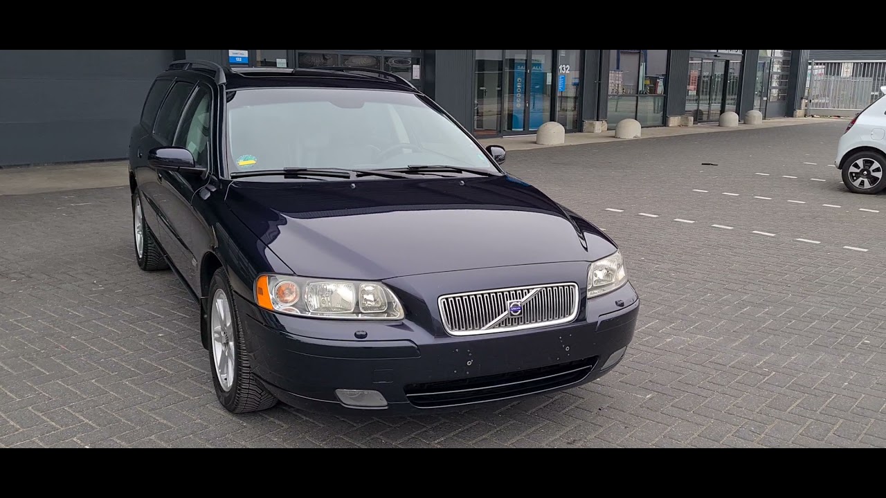 exterior detail Volvo V70 - YouTube