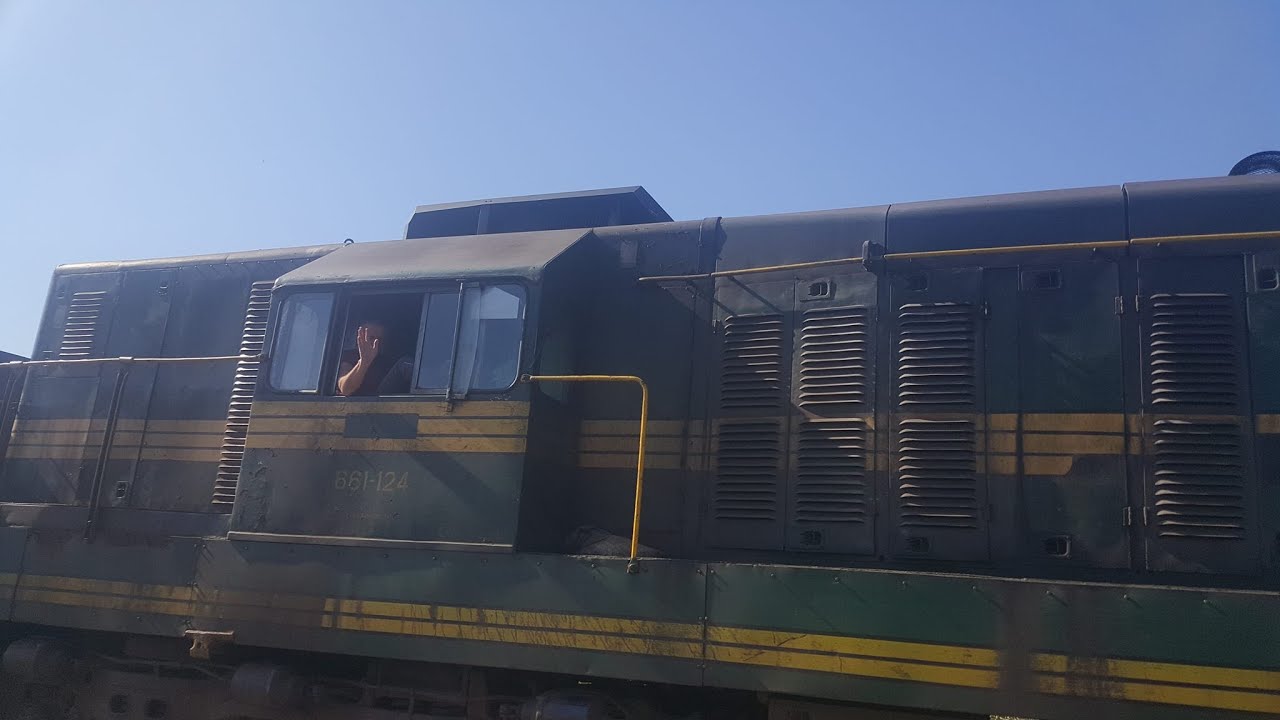 Locomotive SRB-SKG 661-124 "Kenedi" / RCH Freight train (PA-NS) / Donji ...