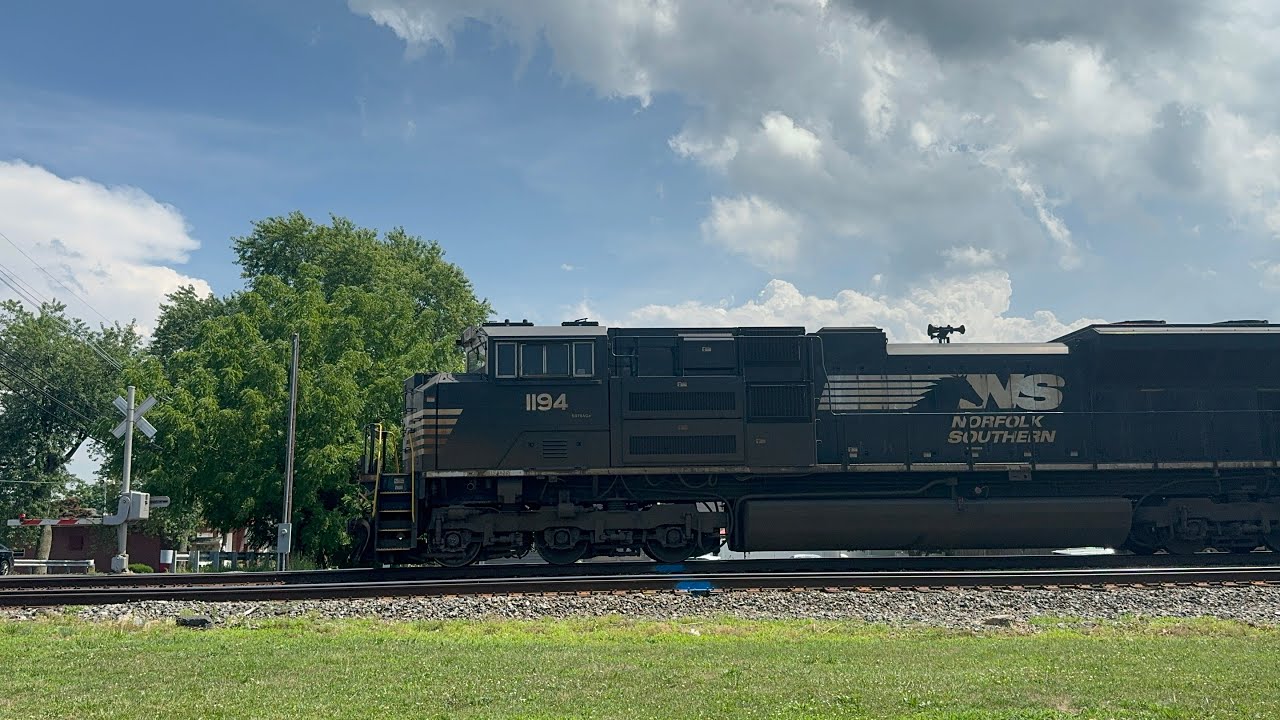 NS 1194 SD70IAC leads a late NS 24X through Manville NJ 7/6/2024 - YouTube