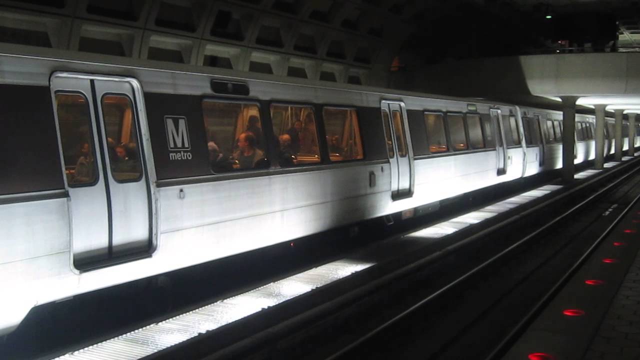 DC Metro (WMATA): Orange line train to Vienna at Clarendon - YouTube
