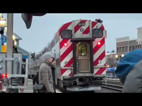 The Complete Metra Evening Rush Hour At Elmhurst On January 20, 2022 - YouTube