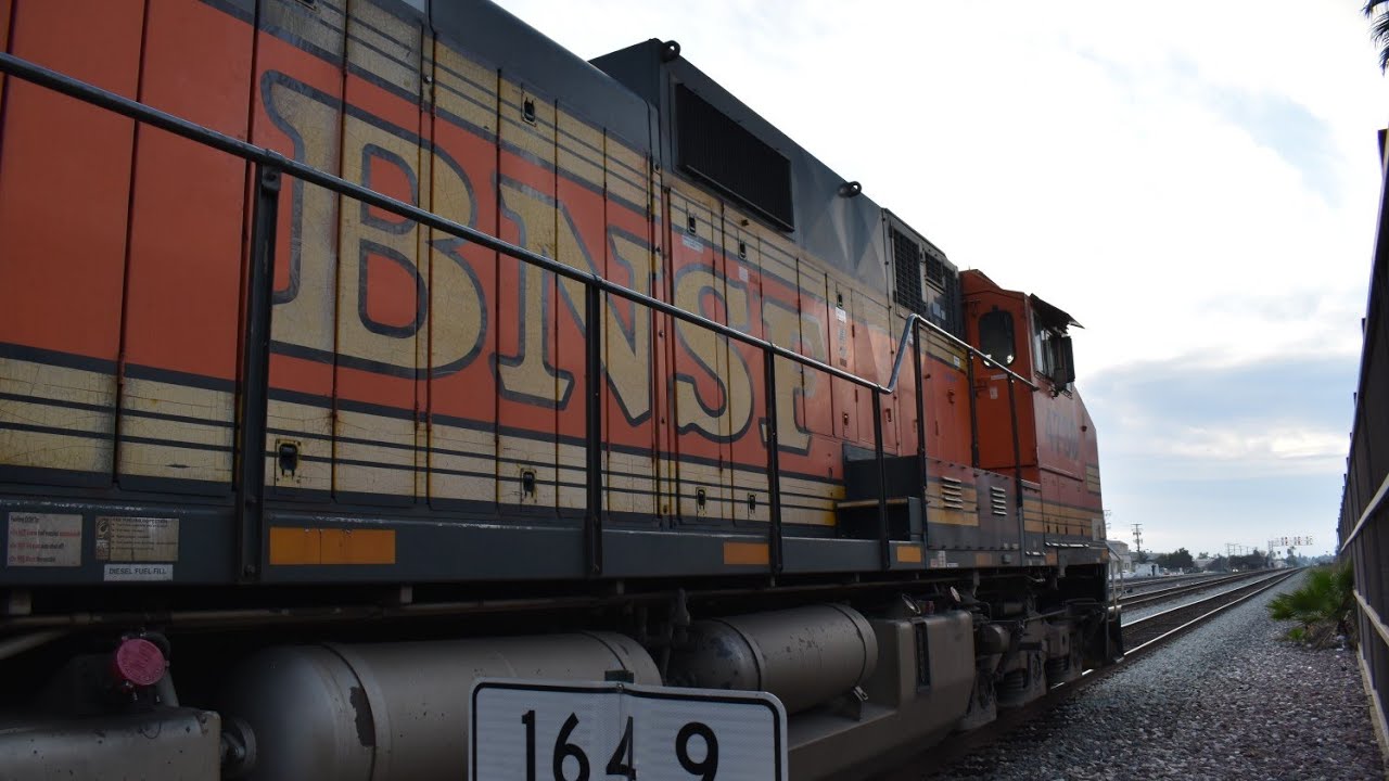 01/31/2024 Railfanning Fullerton Feat. BNSF 4739 rescues A3 w/ AMTK 203, Surfliner, SCAX 868 ...