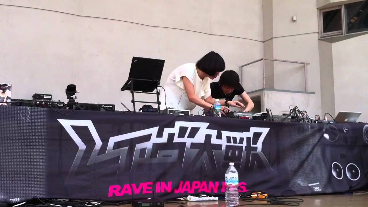 RAVE IN JAPAN FESTIVAL 2011 レイヴ大戦 - 99Letters vol.2- - YouTube