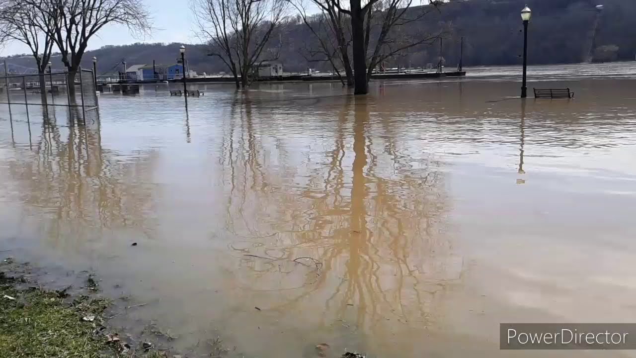 Ohio River Flooding Madison Indiana 2021 - YouTube