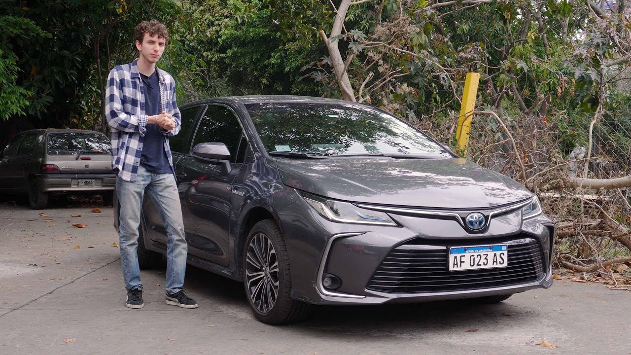 Probé el auto más vendido del mundo, el Toyota Corolla. - YouTube