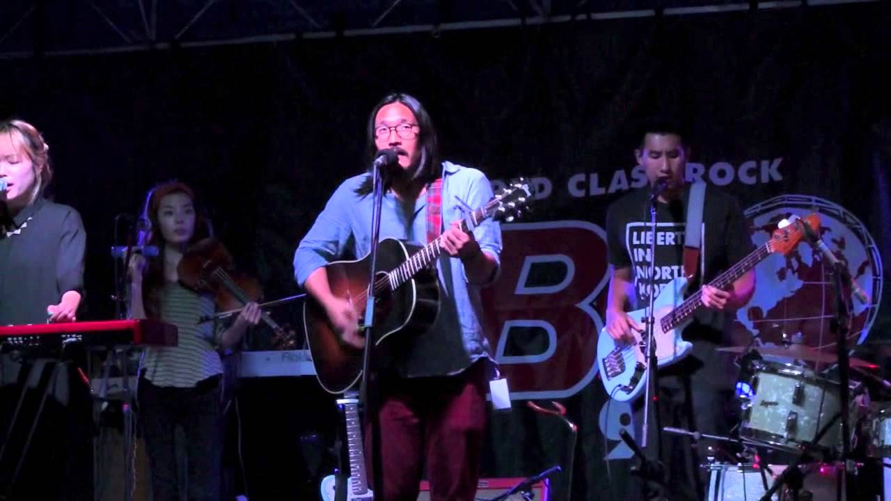 Run River North - Somewhere (LIve in Boulder) - YouTube