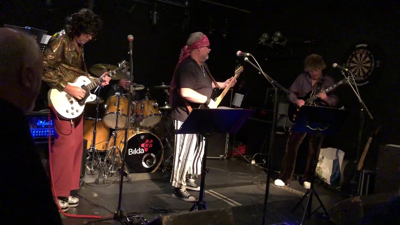 Aerial Bender 26/10-19 - YouTube