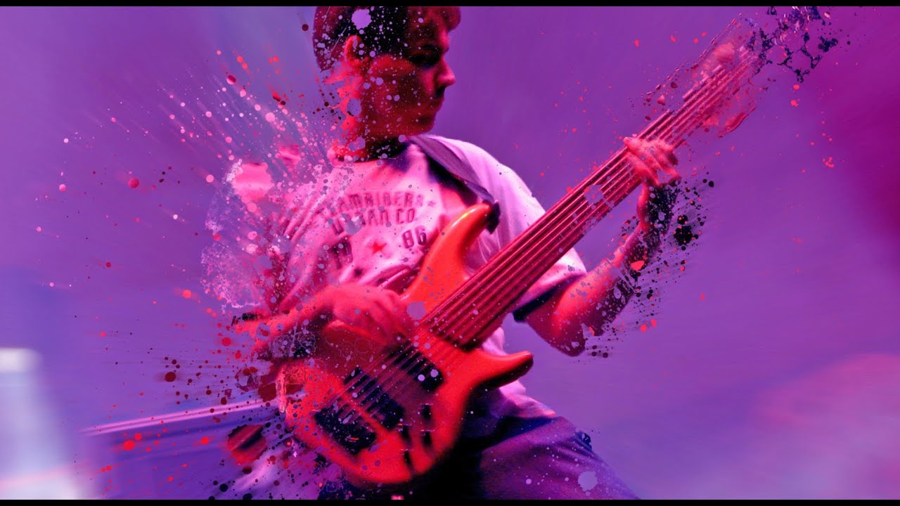 Photoshop: How to make an Awesome, Splatter Effect from a Photo - YouTube