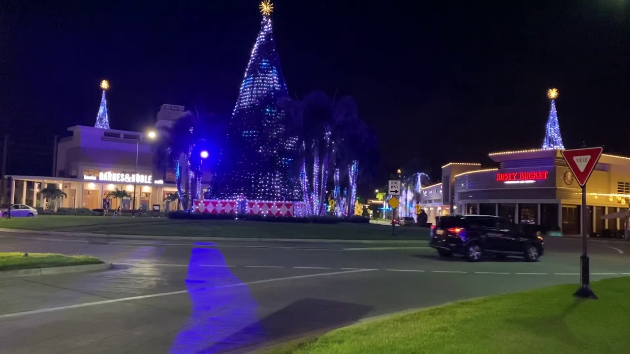 UTC Mall Sarasota Light Show 2020 - YouTube