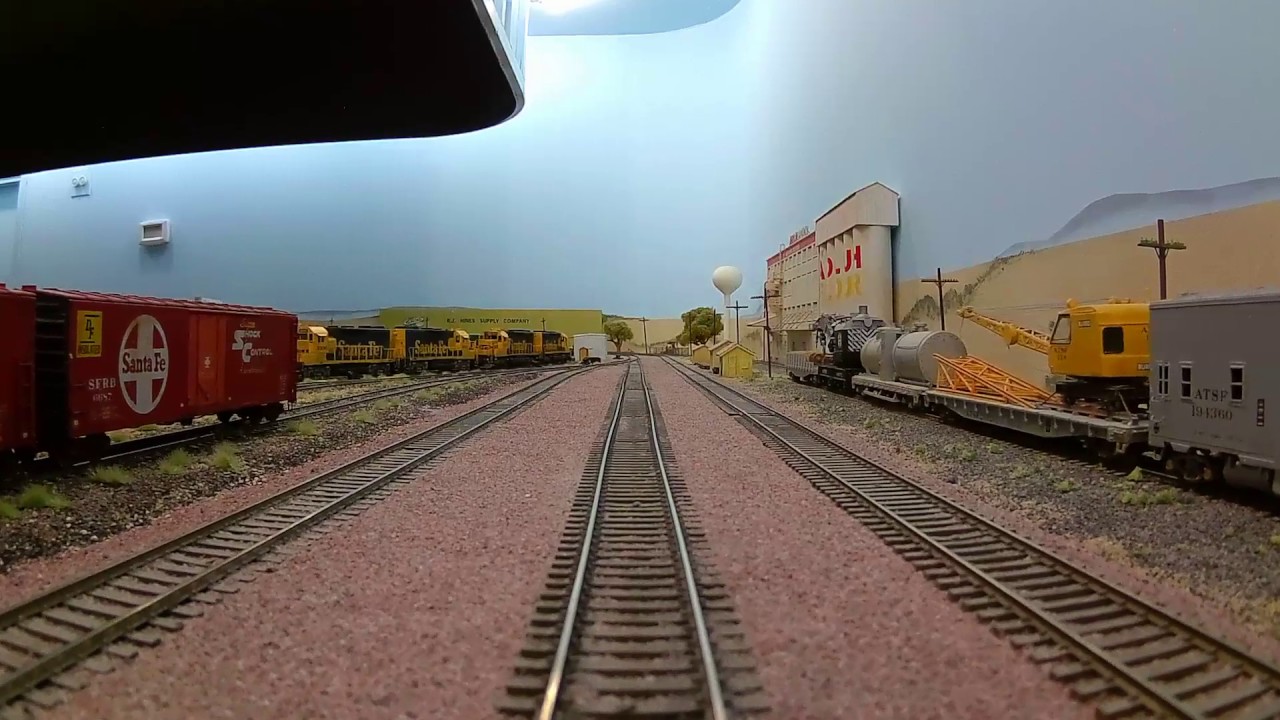 Gordon Stockman HO Scale Layout main line westbound loop - YouTube
