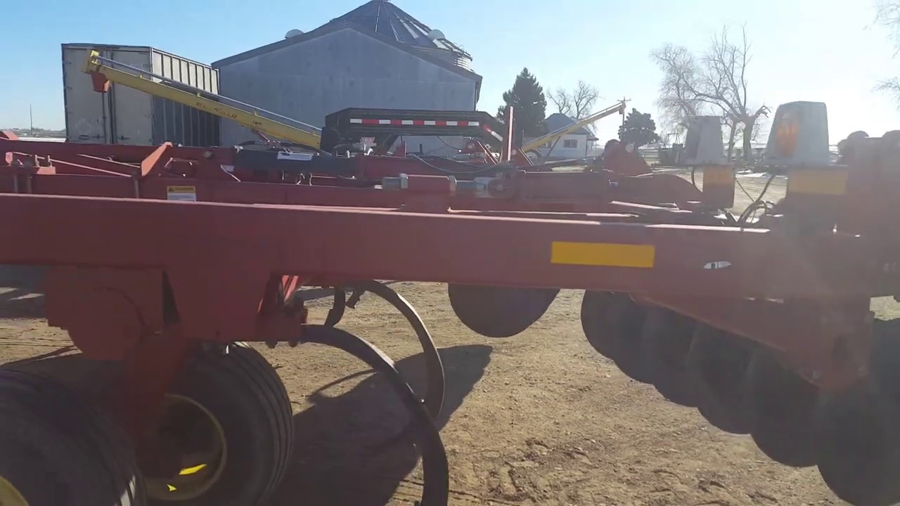 Sunflower 4511 Disc Ripper on BigIron - YouTube