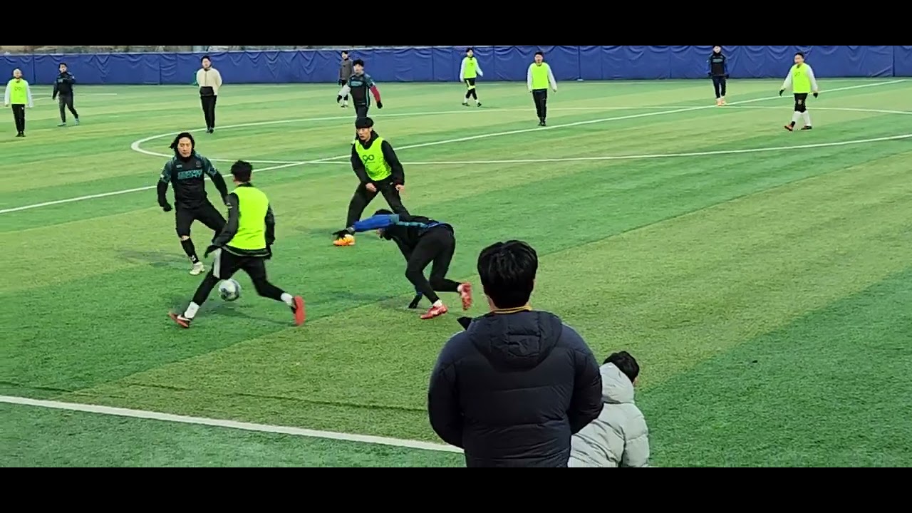 코다FC vs FC.88[1쿼터] - YouTube