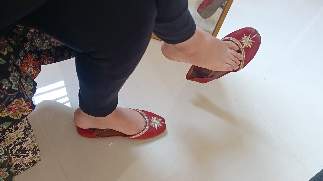 Dangling my Extreme smelly flats | Custom videos available - YouTube