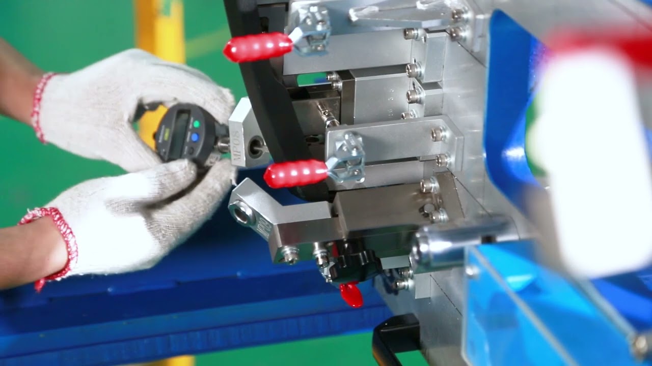 How Check the ASSY Wheel Cover Checking Fixture with Dial Indicator ...