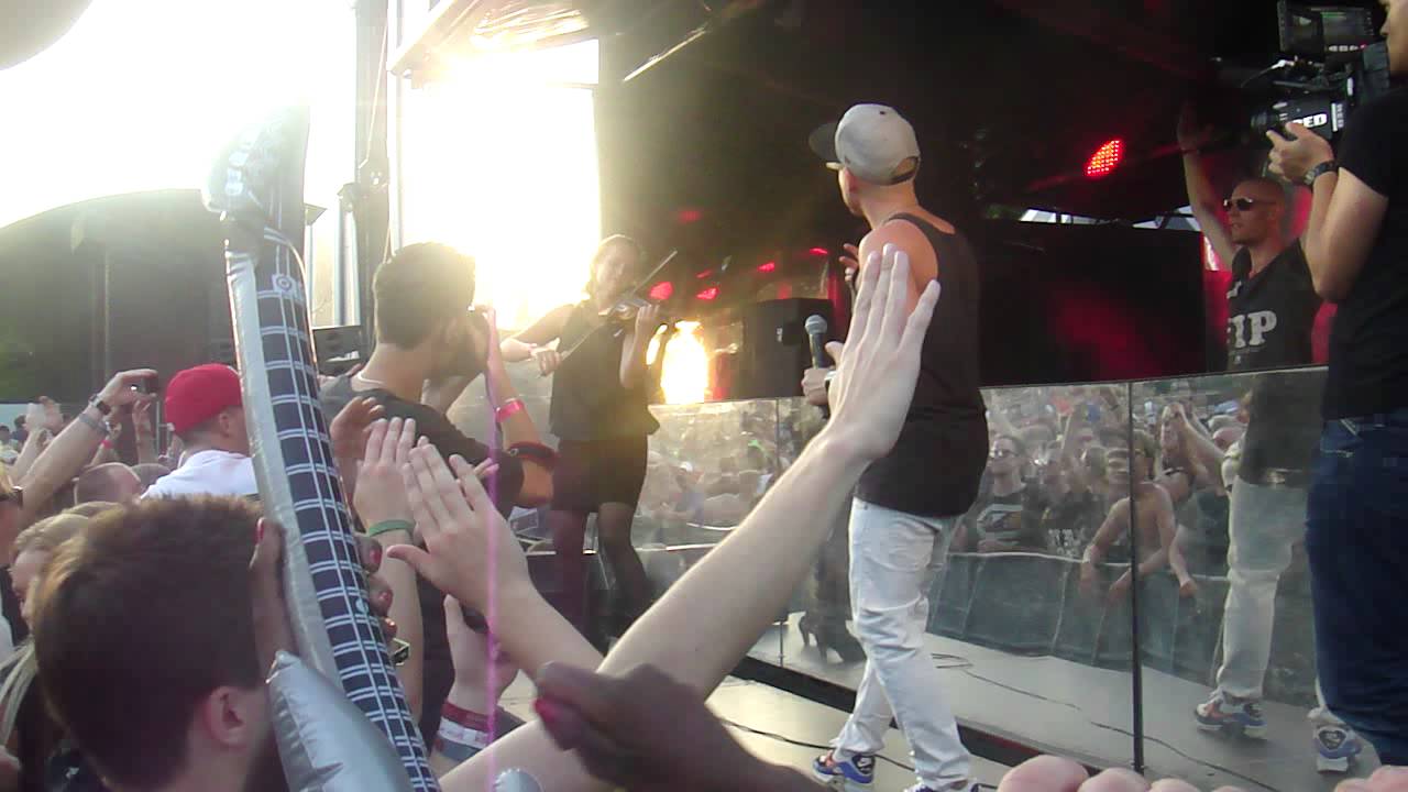 Q-Base 2012-Open Air-Frontliner-Symbols - YouTube