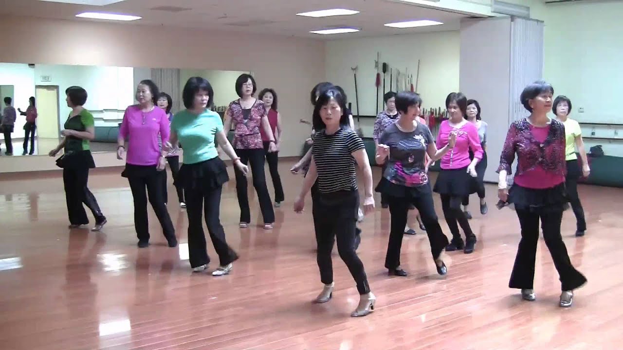 Prettiest Woman - Line Dance Demo by Splash38 Dancing Group - YouTube