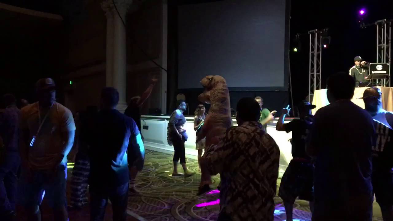 ICYPAA dance - YouTube