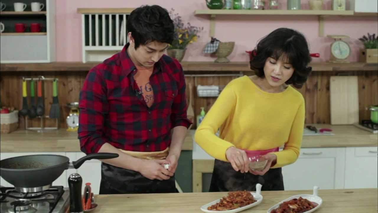 [Seri's Star Kitchen with U-KISS] "Ori Jumulleok" (오리 주물럭) - Spicy Duck ...