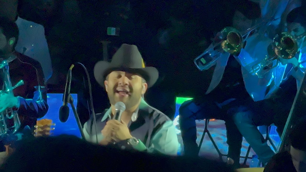 LUIS R CONRIQUEZ. ME METÍ EN EL RUEDO PALENQUE FERIA QUERETARO 2023 ...