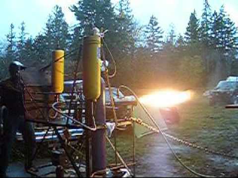 Liquid Nitrous Oxide/Kerosene Rocket Engine - YouTube