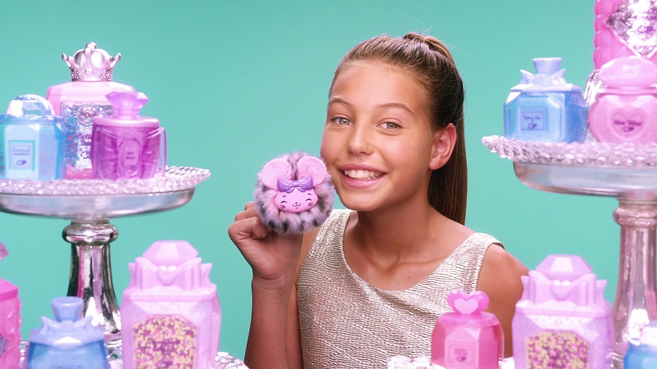 PikmiPops CHEEKI PUFFS - YouTube