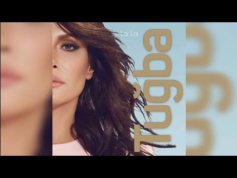 Tuğba Altıntop La La albüm kapakları
