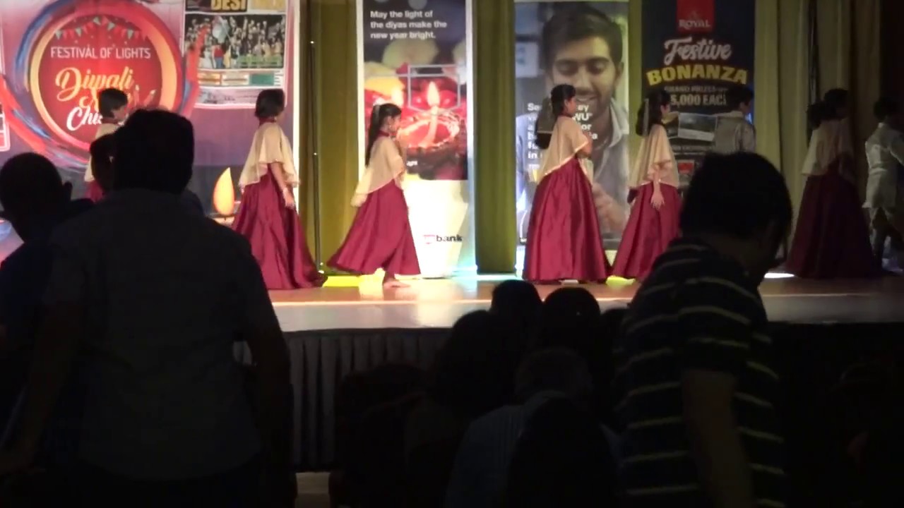 Diya's performance at Chicago - Desi Talk's Diwali Mela 2017 - YouTube